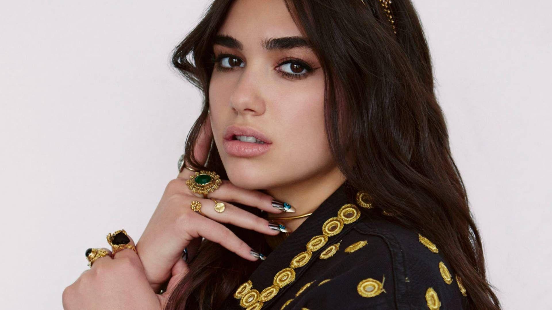 Hoy celebramos la vida de Dua Lipa, está cumpliendo 28 años